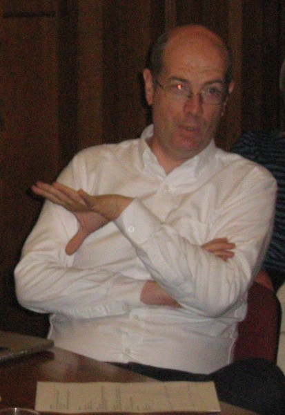 Andrew Gilligan confers with ICAG – Cycle Islington